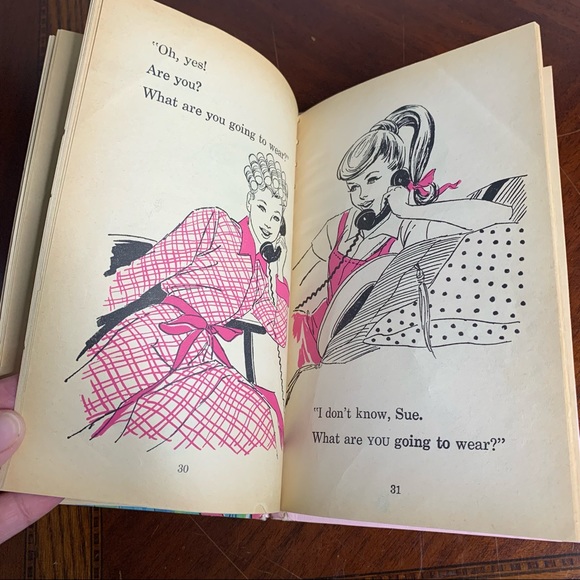 Mattel | Other | Vintage Classic 964 Barbie Goes To A Party Easy Reader ...